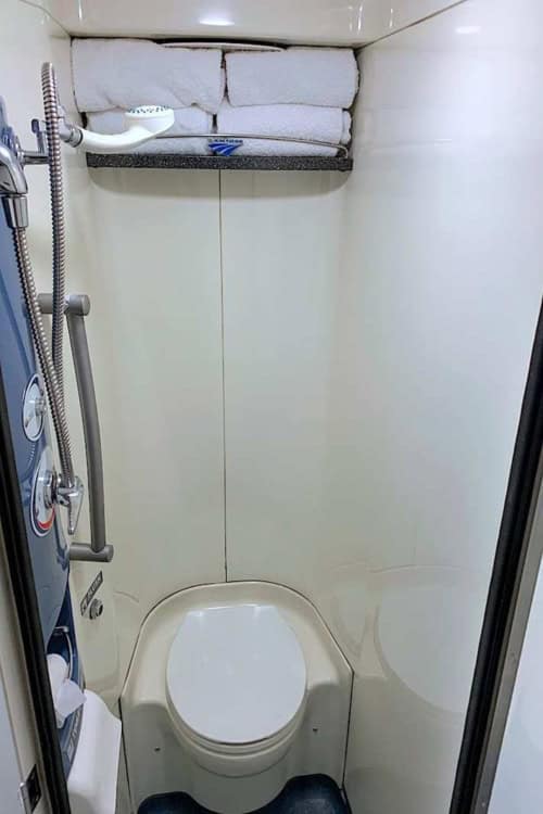 Amtrak Superliner Bedroom Review - Travel UpClose
